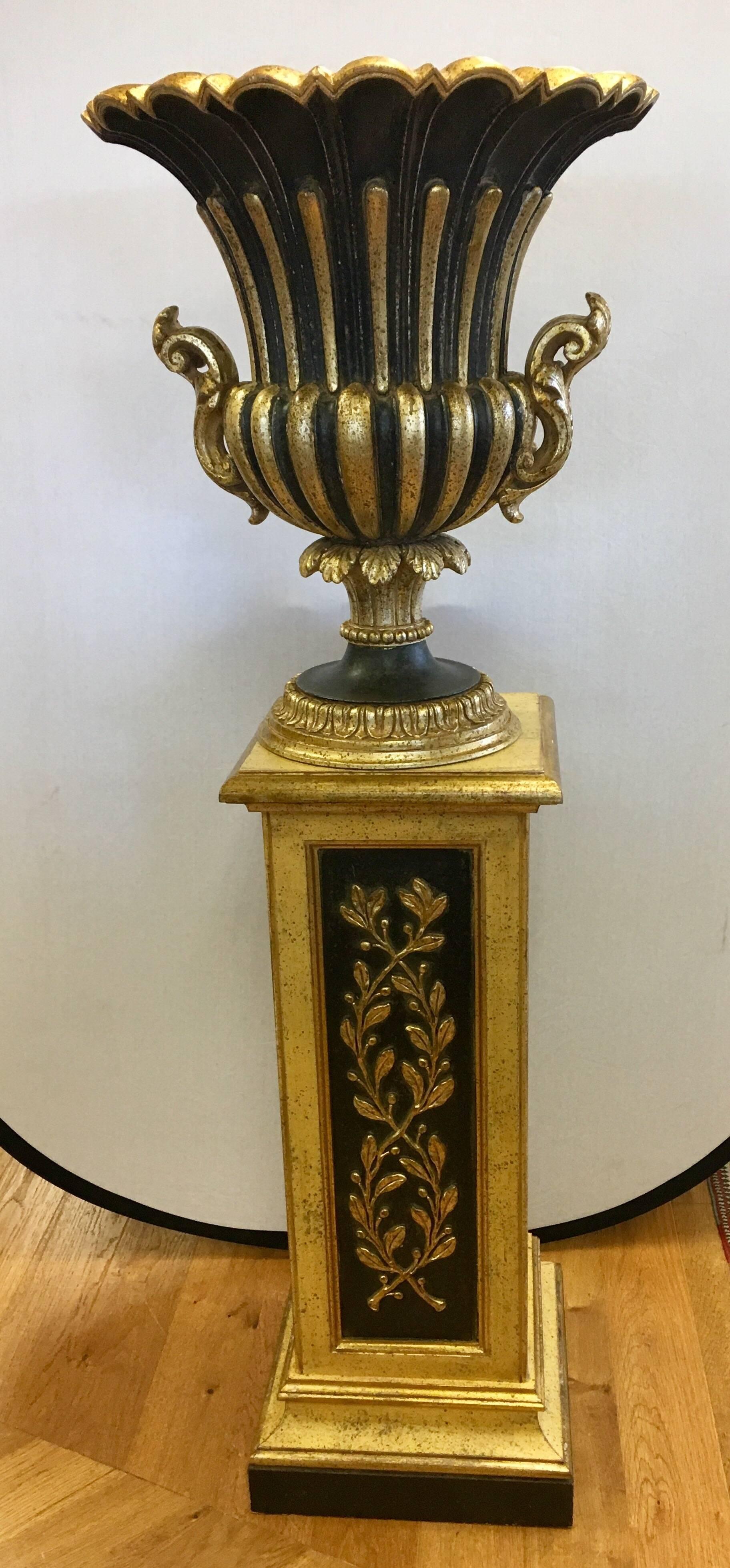 Signed Decorative Concepts Italy Carved Giltwood and Black Regency ...