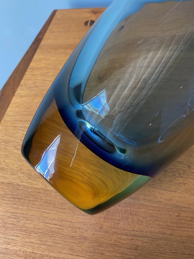 Signed Italian Art Glass Vase at 1stDibs