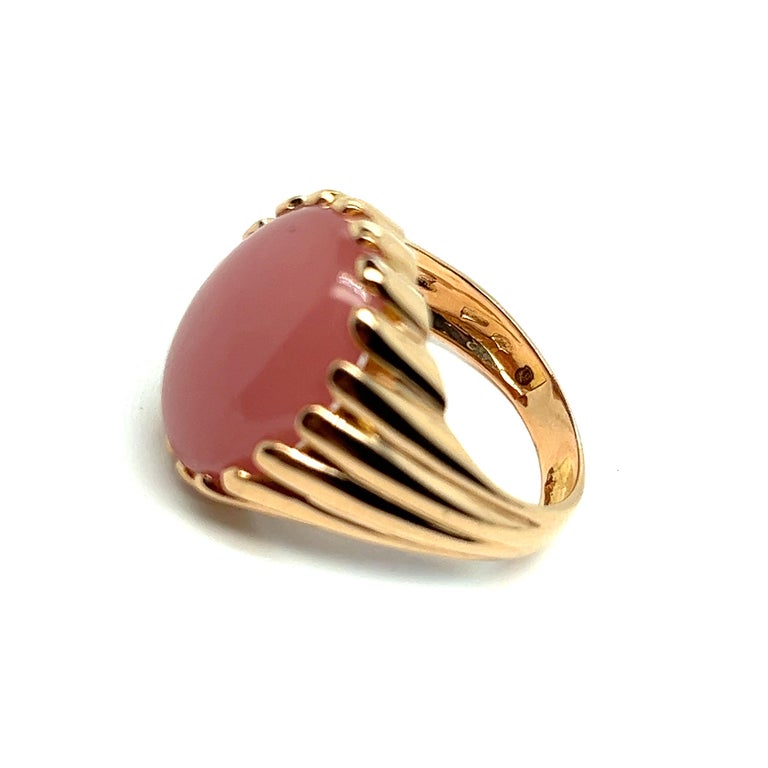 Signet Ring Guava Quartz Cabochon Rose Gold For Sale at 1stDibs