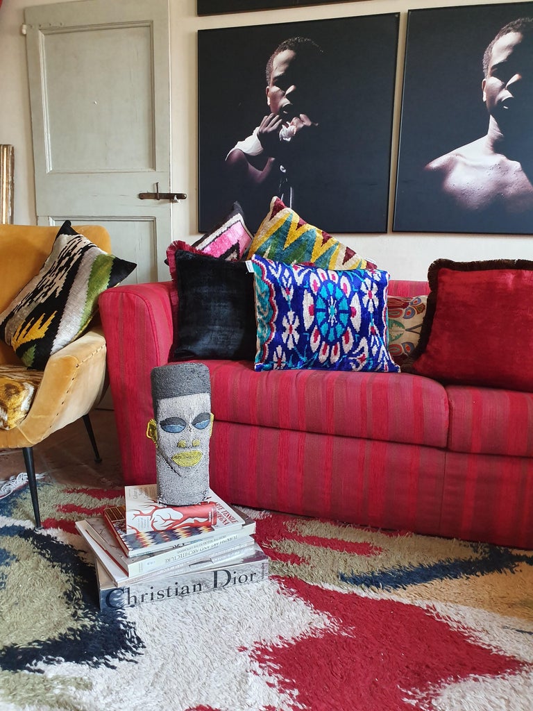 Silk Velvet Blue Flower Cushion For Sale at 1stDibs