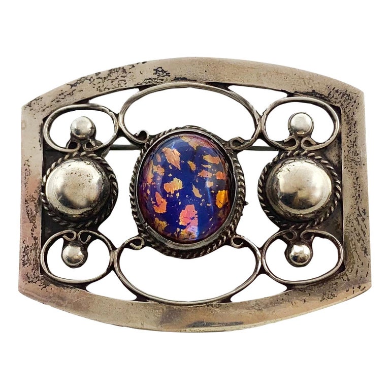 Silver Brooch For Sale at 1stDibs