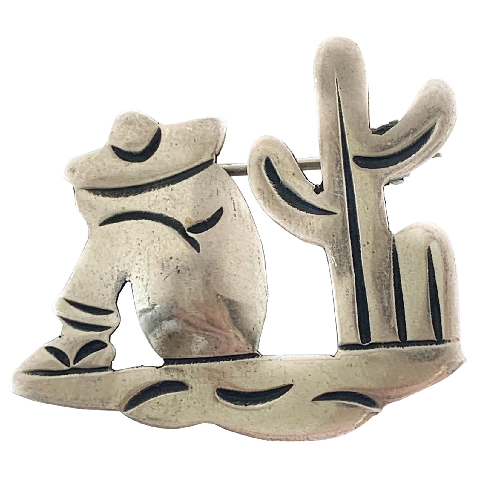 Silver Brooch For Sale at 1stDibs