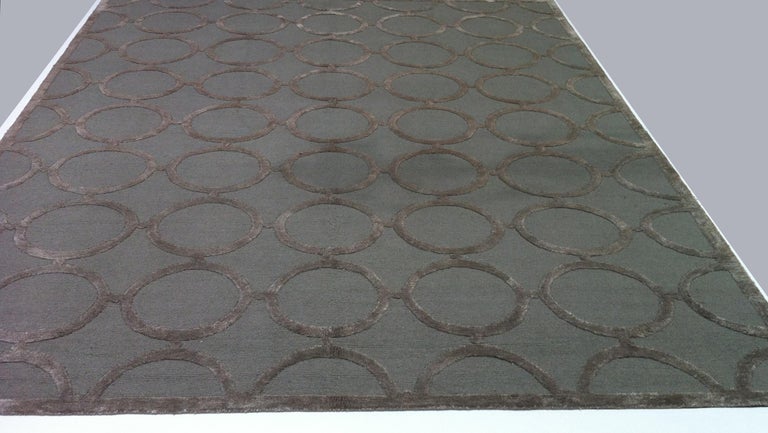 Silver Circles Loop and Cut Rug For Sale at 1stDibs