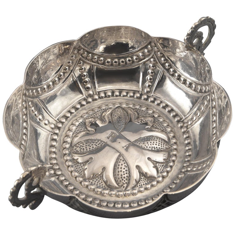 Silver Cup "Tembladera", 18th Century For Sale at 1stDibs