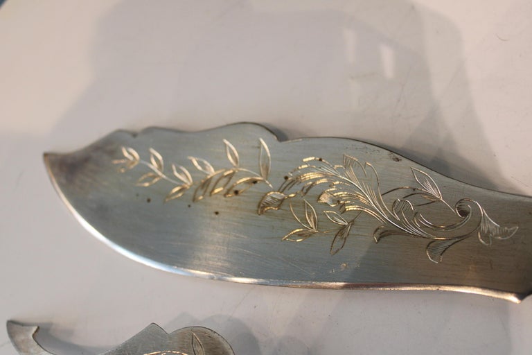 Silver metal fish cutlery in their box For Sale at 1stDibs