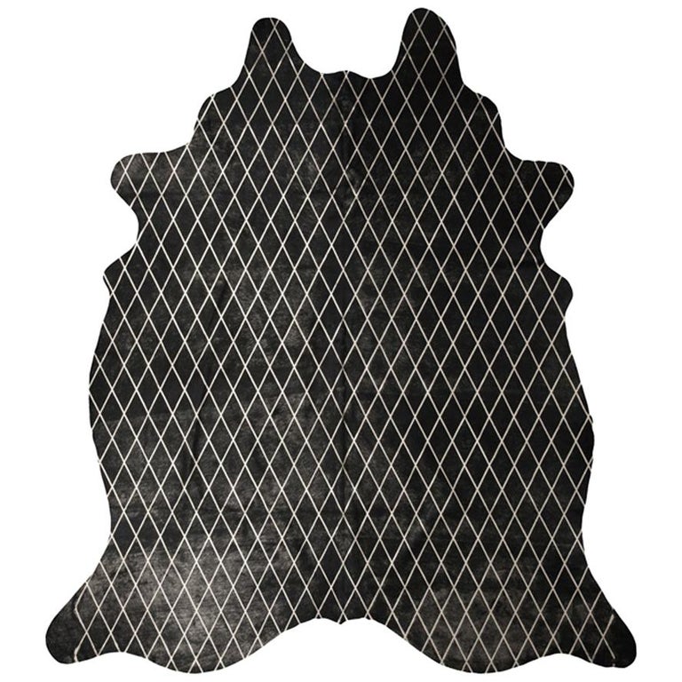 Silver Metallic Diamond Pattern Black Cowhide Rug, Medium For Sale at ...
