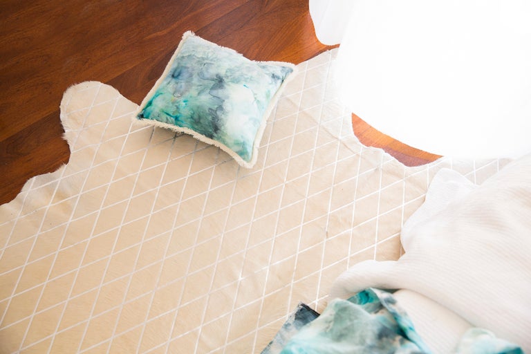 Silver Metallic Diamond Pattern Cream Cowhide Rug, Large For Sale at ...