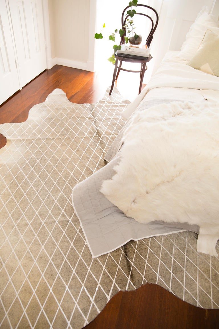 Silver Metallic Diamond Pattern Gray Cowhide Rug, Large For Sale at 1stDibs