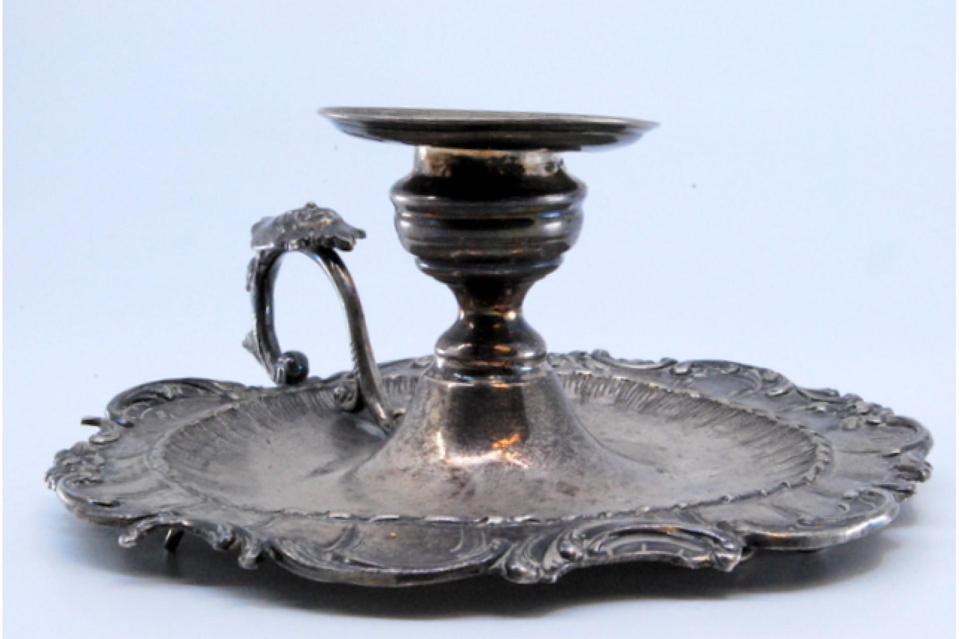 Silver paddle with shell shape and harlequin on the handle For Sale at ...