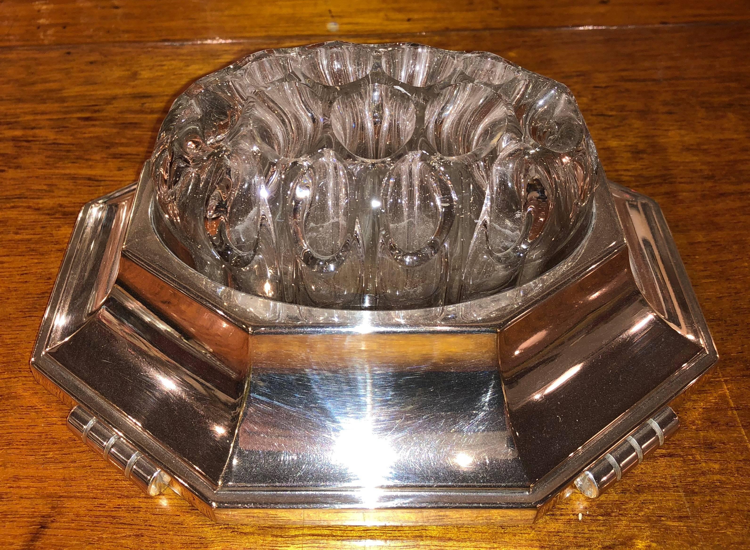 Silver Plate Modernist Mirror Tray and Floral Display at 1stDibs ...