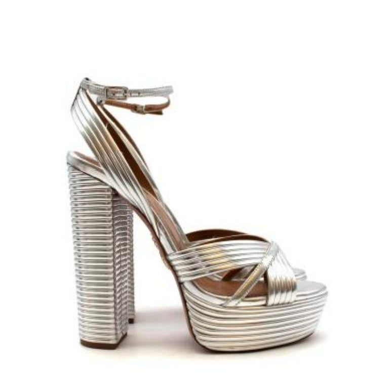 silver ribbed leather Sundance platform heeled sandals For Sale at 1stDibs