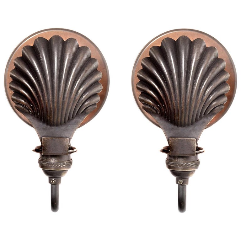 Simple and Elegant Seashell Sconce For Sale at 1stDibs