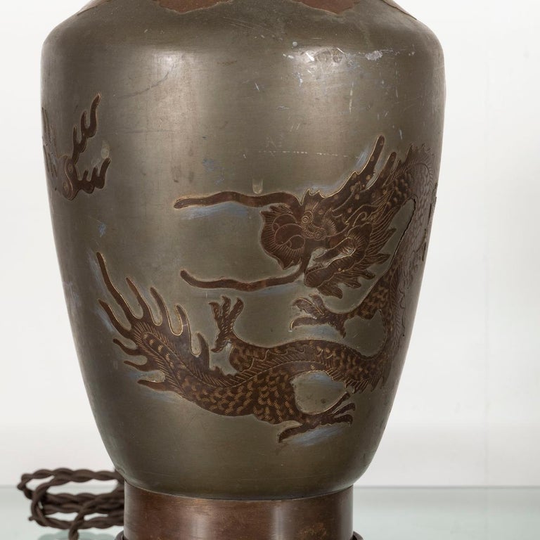 Single Chinoiserie Style Table Lamp For Sale at 1stDibs