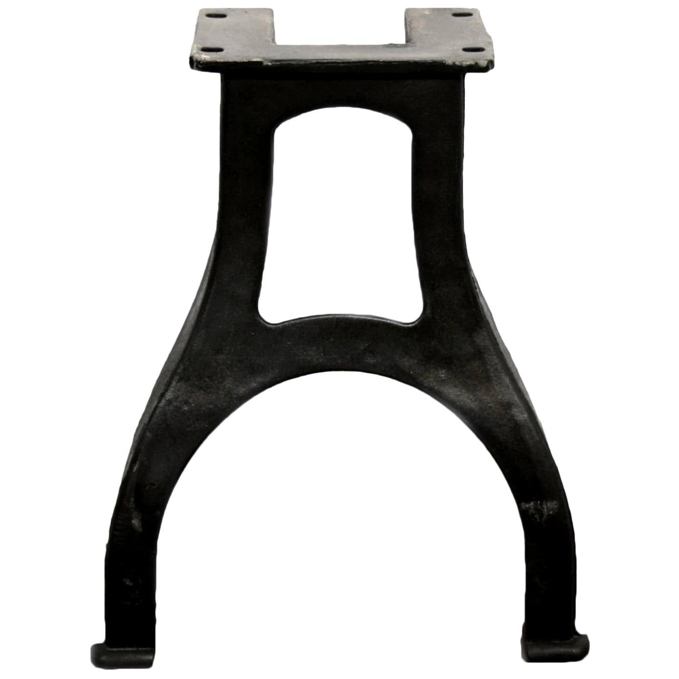 Single Curved Victorian Style Industrial Machine Cast Iron Table Leg at ...