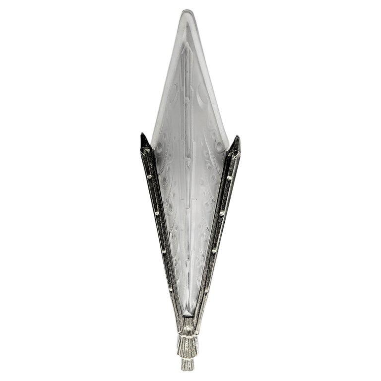 Single French Art Deco Wall Sconce For Sale at 1stDibs