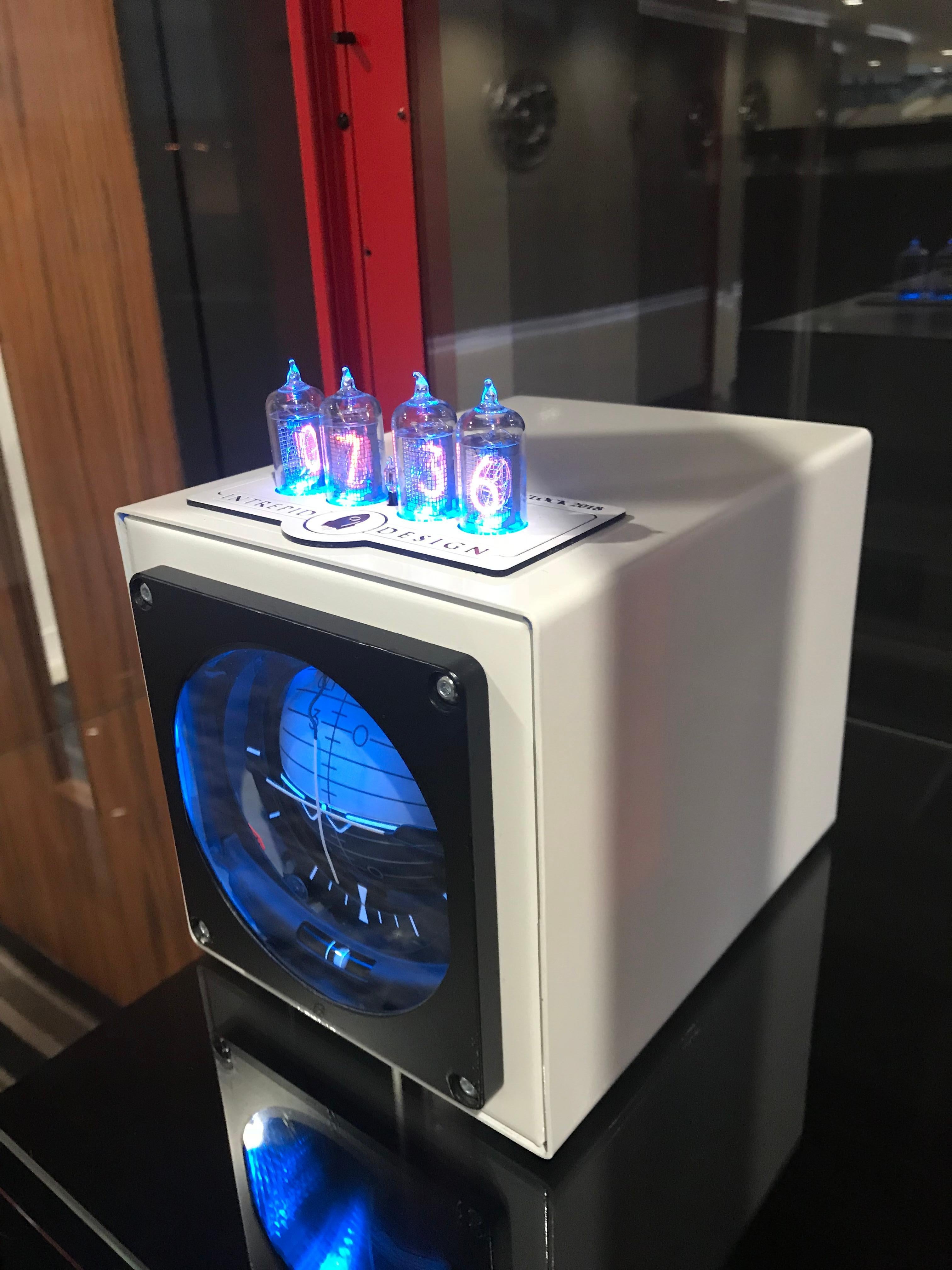 Single Large Lynx Cockpit Main Altitude Indicator Nixie Clock For Sale ...