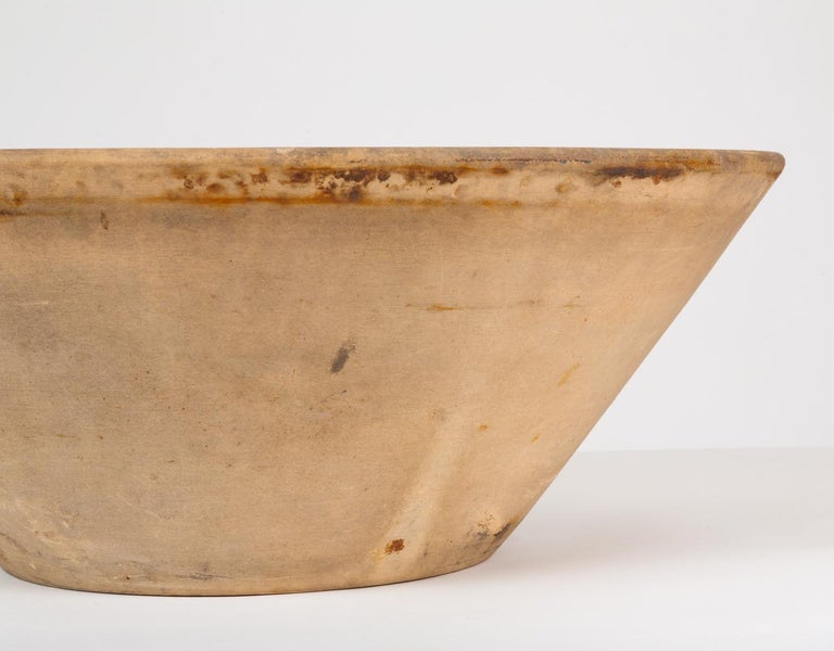 Single Small “Wok” Planter by Lagardo Tackett for Architectural Pottery ...
