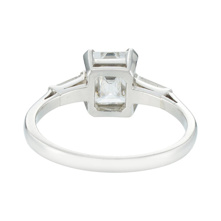 Single Stone Solitaire Diamond Ring For Sale at 1stDibs
