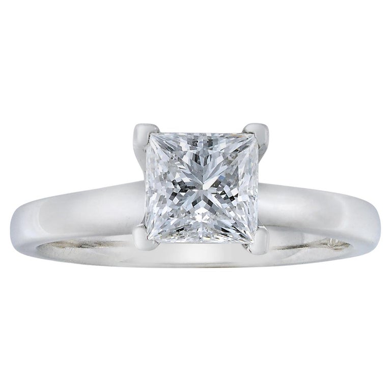 Single Stone Solitaire Diamond Ring For Sale at 1stDibs