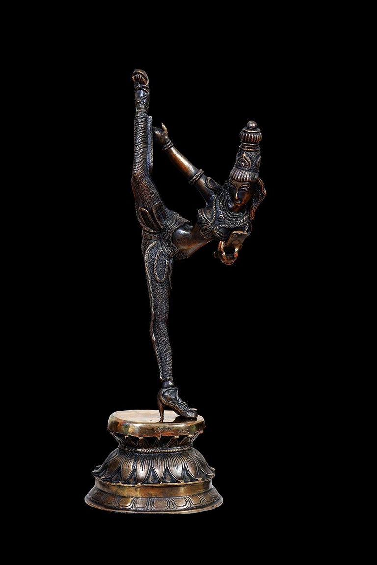 Siri Devi Khandavilli - "Selfie Queens 3" bronze figurative sculpture with cell phone For Sale ...