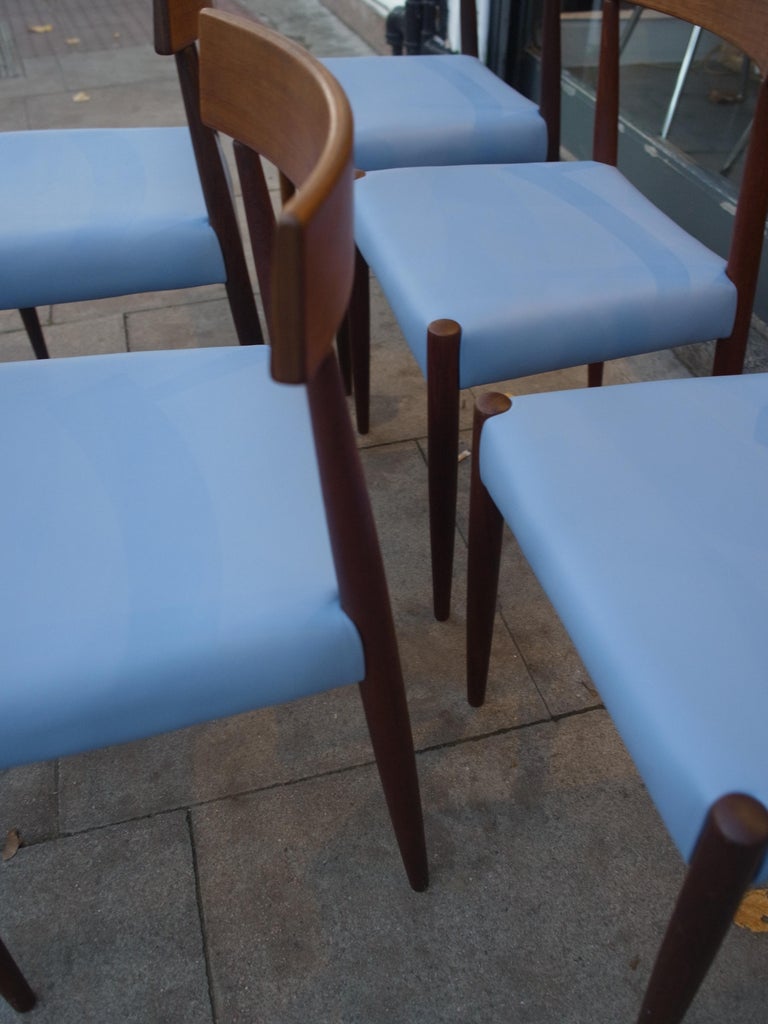 Six Arne Hovmand-Olsen Model #175 dining chairs for Mogens Kold For ...