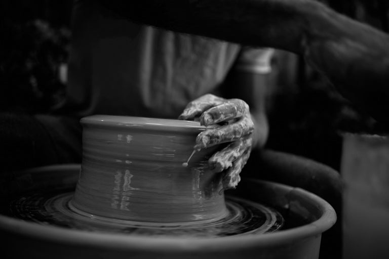 Skoby Joe Texturiertes Keramikgefäß Wabi Sabi Moderne Skulptur aus der ...