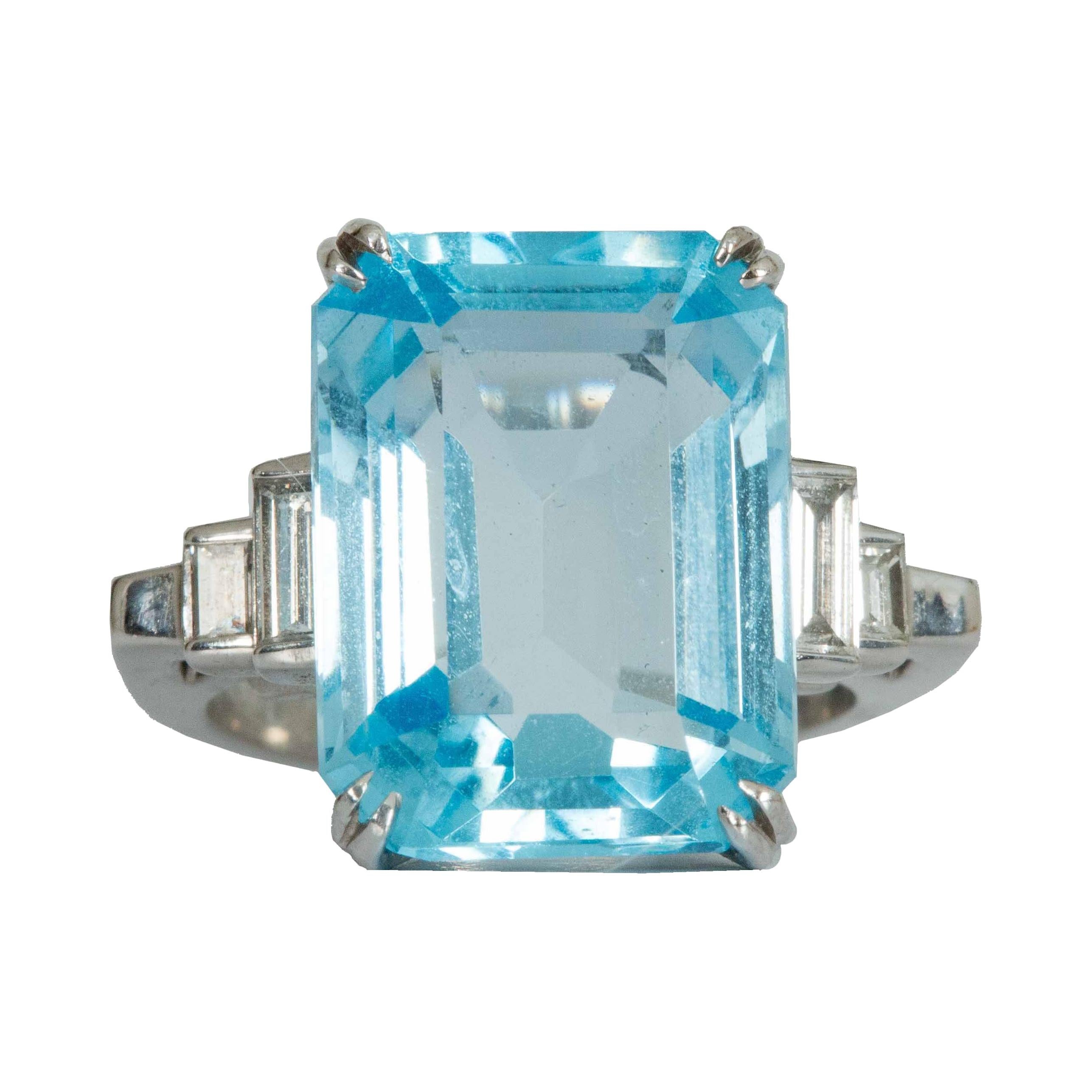 Sky Blue Topaz Diamond Cocktail Ring For Sale at 1stDibs