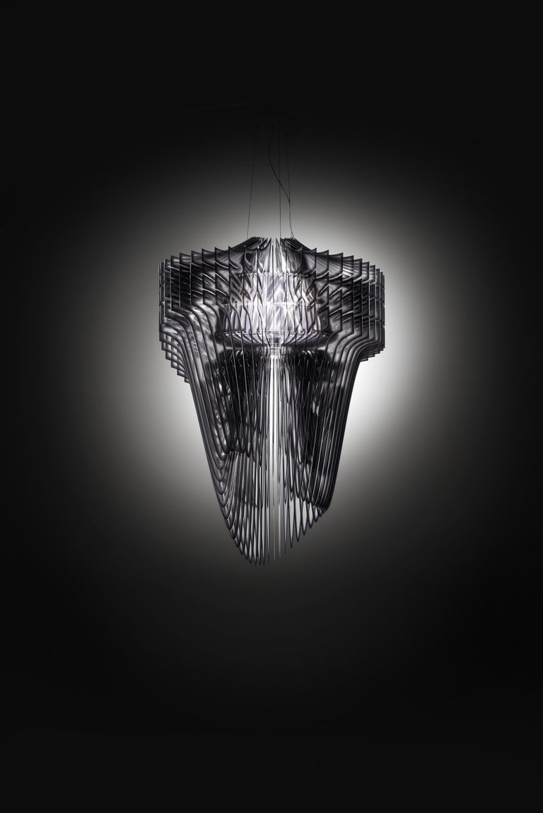 SLAMP Aria Extra Large Pendant Light in Black Shade by Zaha Hadid For ...