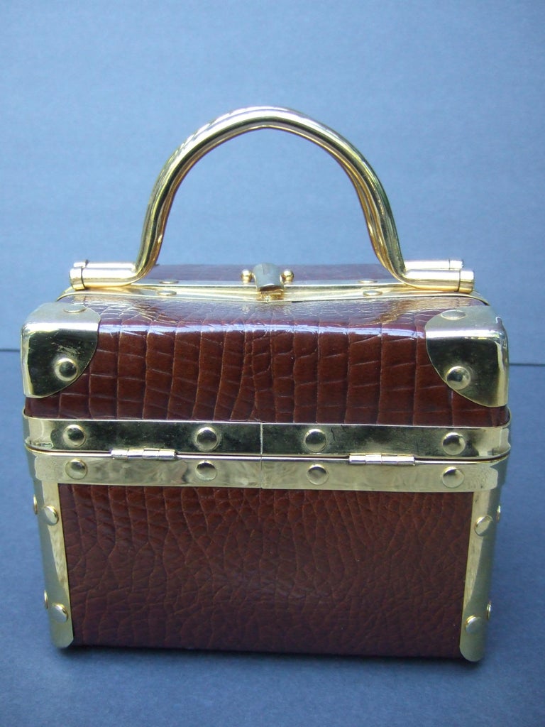 Sleek Embossed Brown Vinyl Gilt Trim Box Purse c 1980s For Sale at 1stDibs