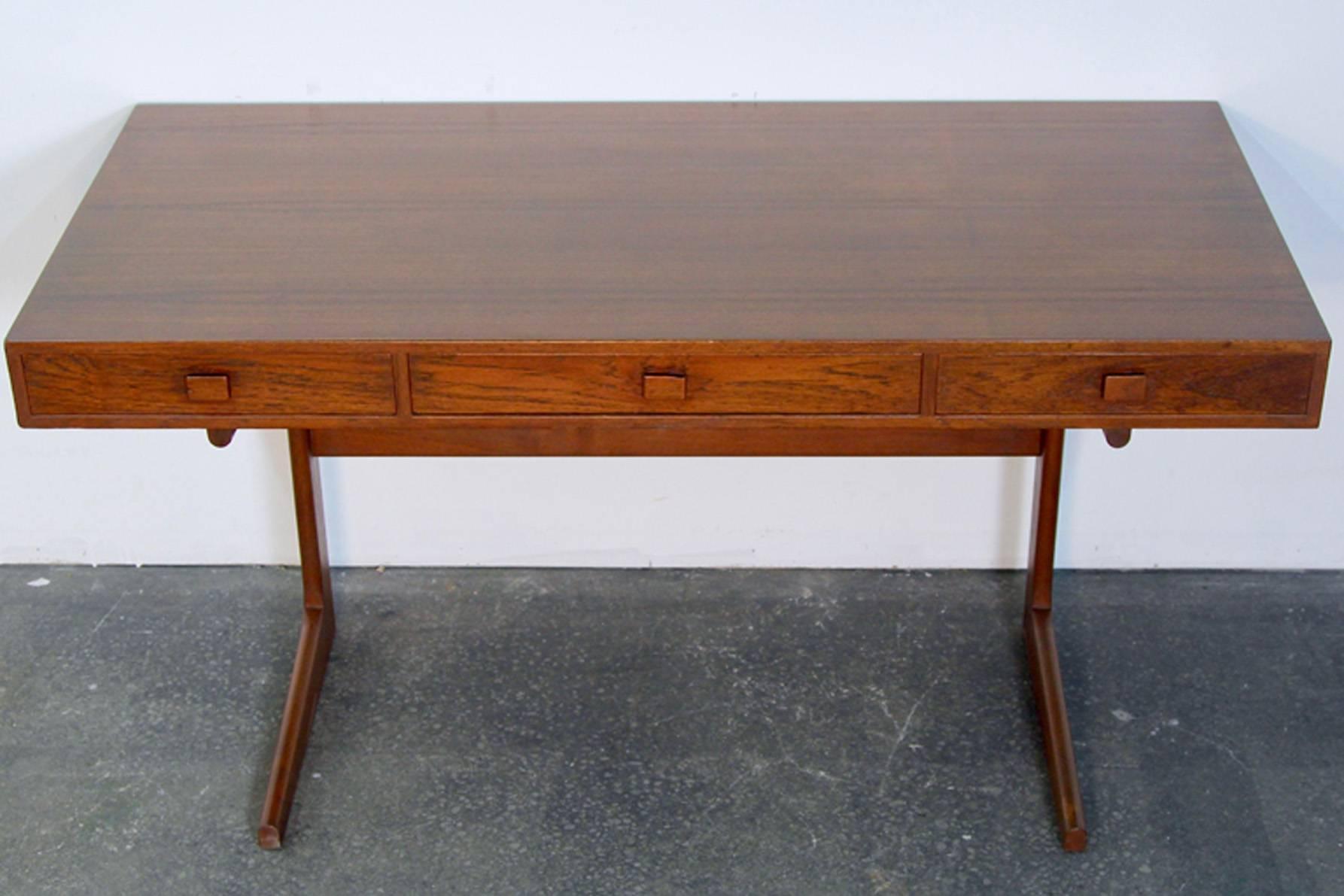 Sleek Mid-Century Modern Desk at 1stDibs | modern sleek desks, modern ...