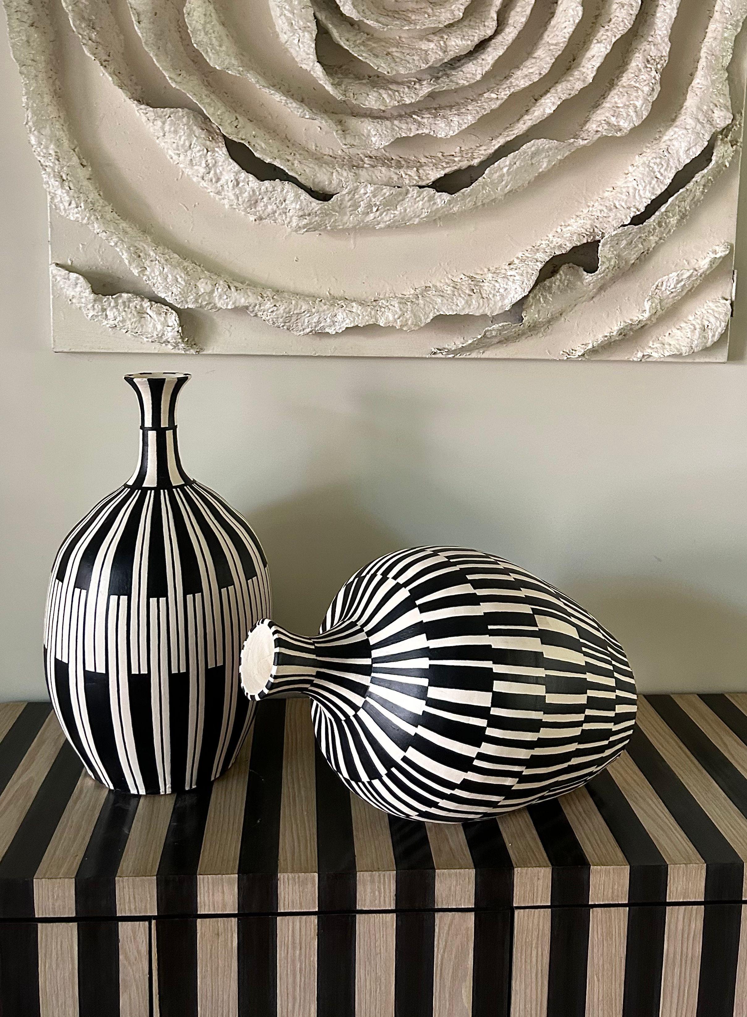 Sleeping Black And White Pot by Deetee Home For Sale at 1stDibs
