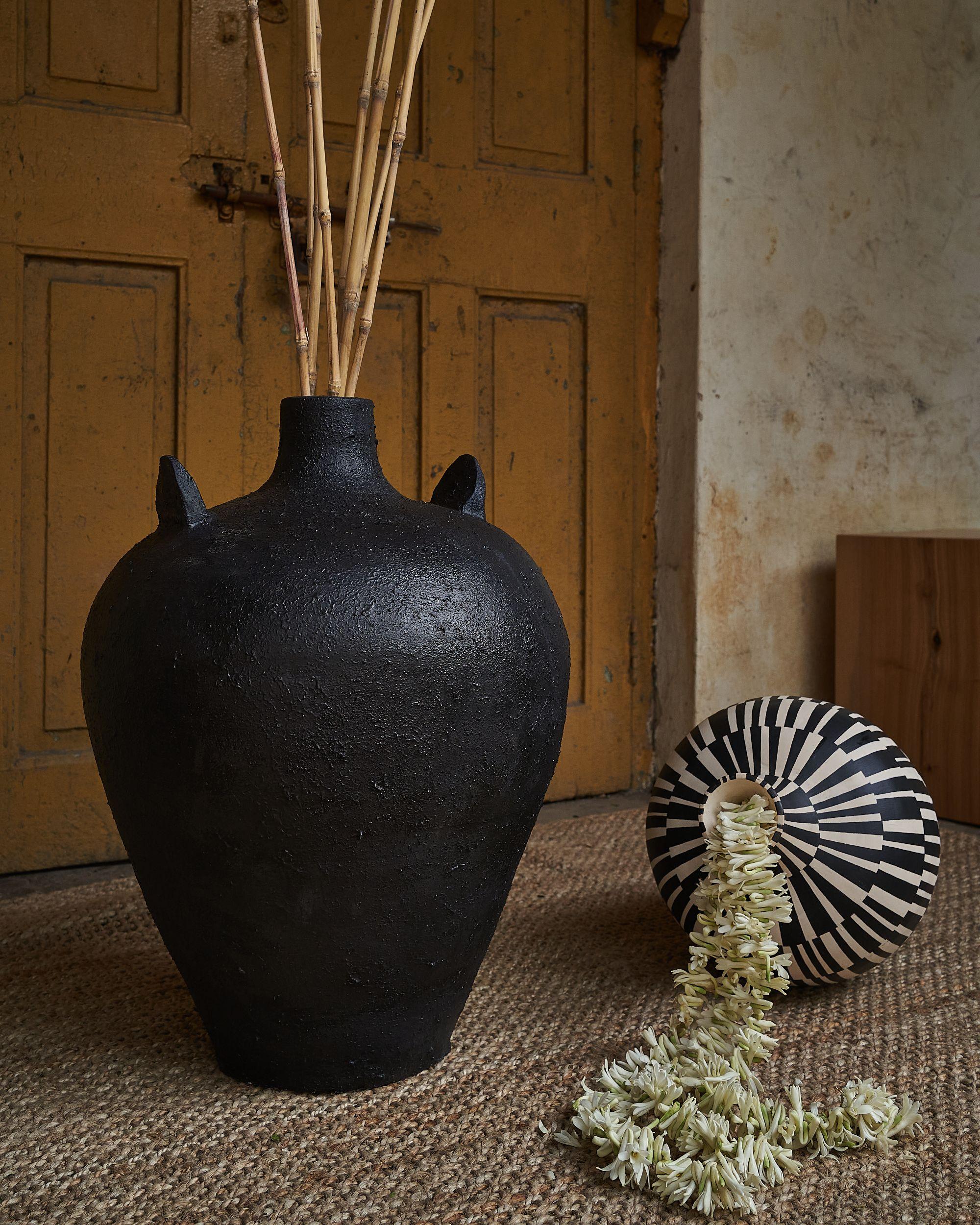 Sleeping Black And White Pot by Deetee Home For Sale at 1stDibs