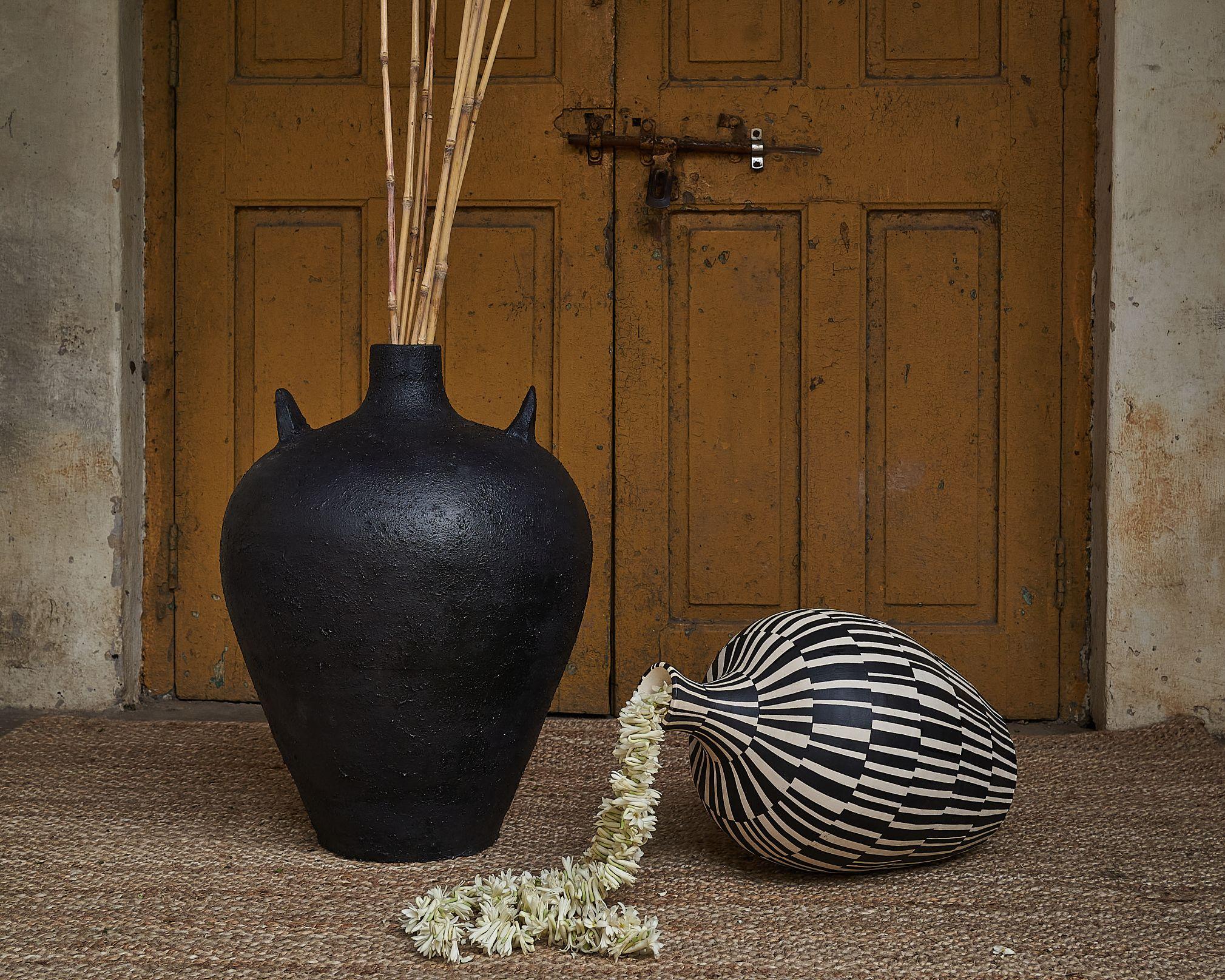 Sleeping Black And White Pot by Deetee Home For Sale at 1stDibs