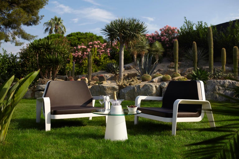Slide Design America Armchair in Soft White Fabric with Milky White ...