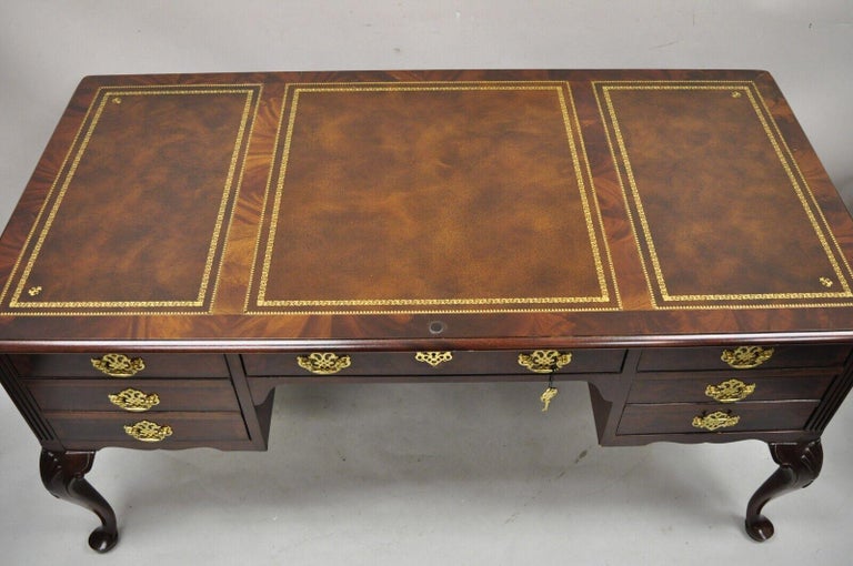 Sligh Vintage Queen Anne Style Leather Top Mahogany Executive Writing ...