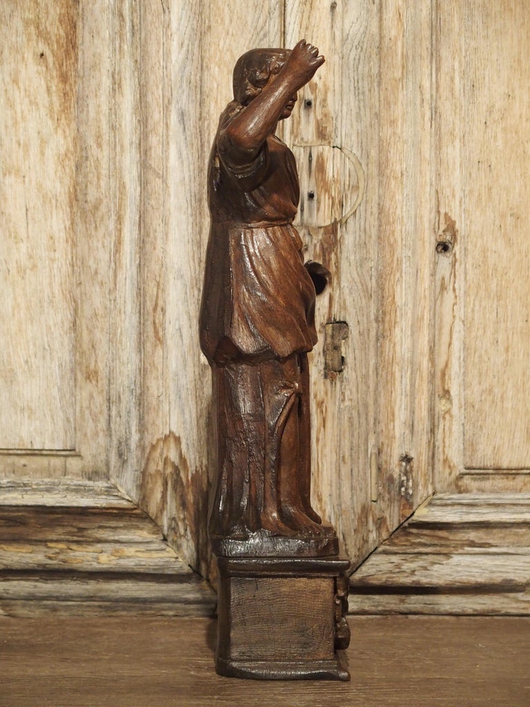 Small 17th Century Carved Oak Statue from France For Sale at 1stDibs