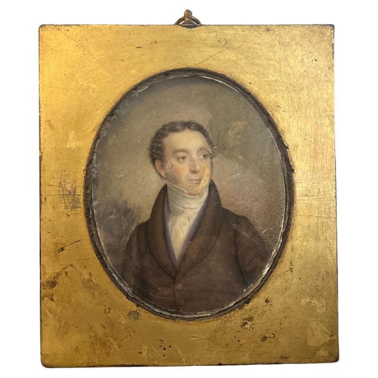 Small 1880s Portrait of a Gentleman in Gilt Frame For Sale at 1stDibs