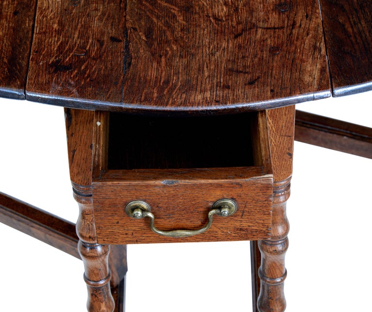 Small 18th Century Georgian Oak Gate Leg Table For Sale at 1stDibs
