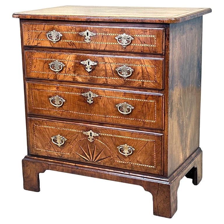 Small 18th Century Walnut Chest of Drawers at 1stDibs