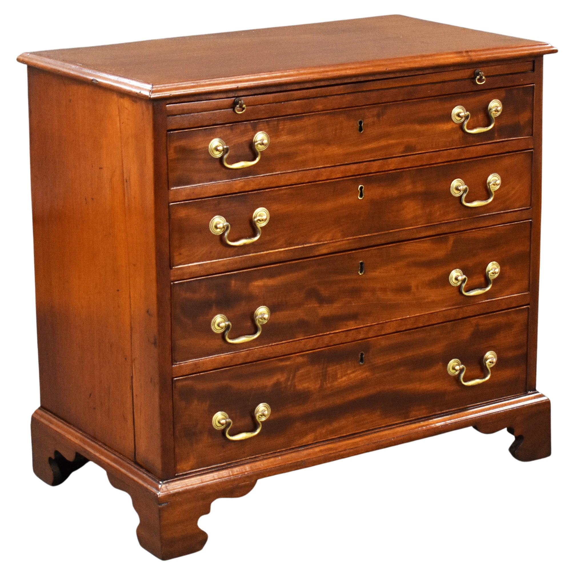 19th Century English George III Mahogany Chest of Drawers For Sale at ...