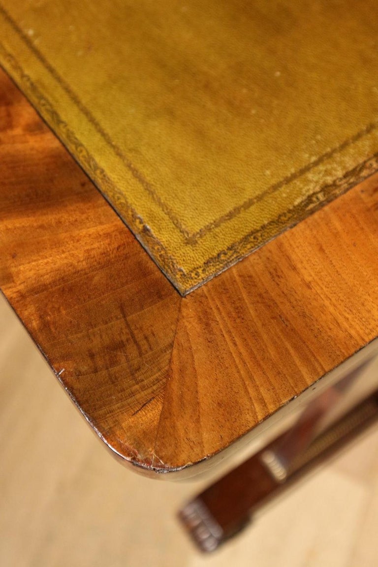 Small 19th Century Gillows Writing Table For Sale at 1stDibs