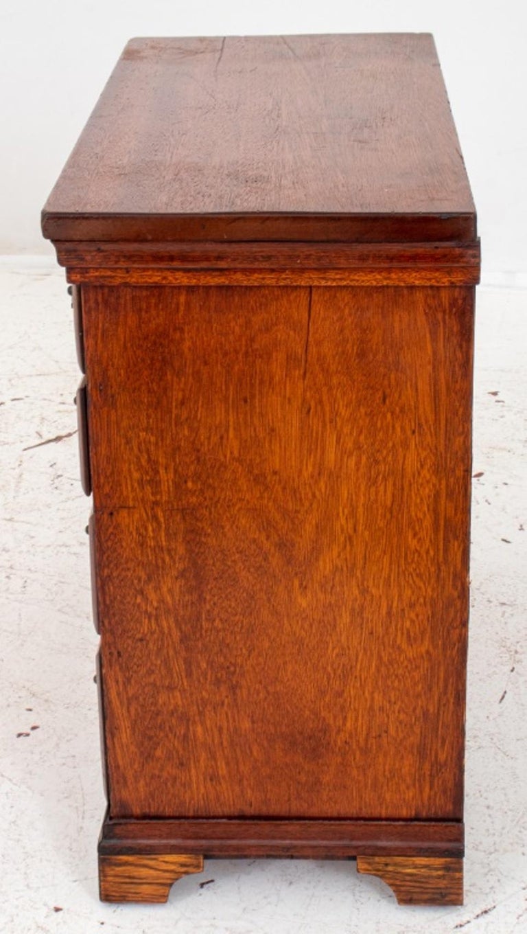 Small American Oak Chest For Sale at 1stDibs