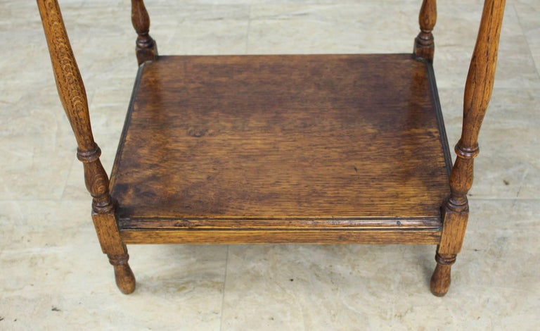 Small Antique Oak Side Table at 1stDibs | small antique tables, vintage ...