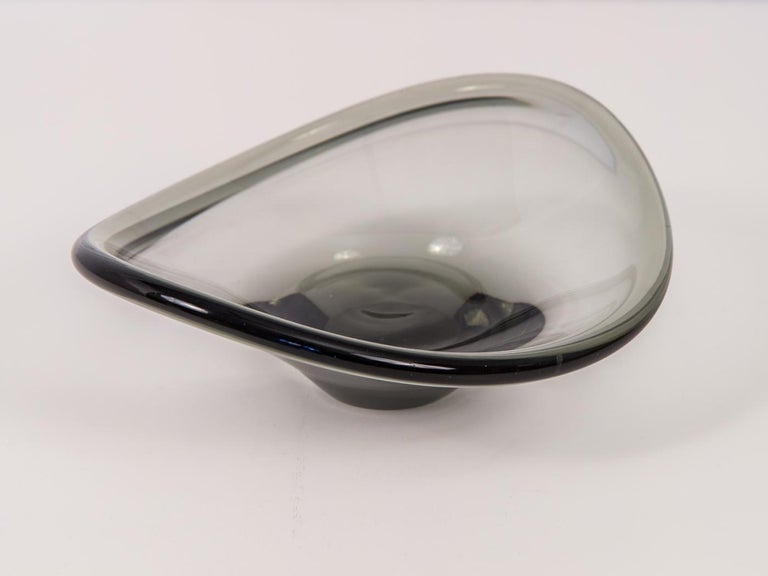Small Biomorphic Smoke Bowl For Sale at 1stDibs