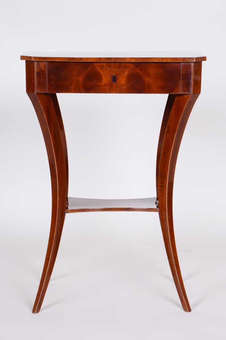 Small Brown Walnut Biedermeier Table, Germany, 1830s, Shellac Polished ...
