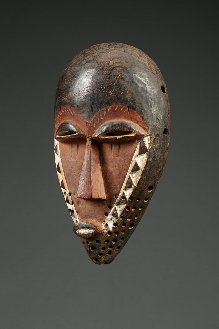 Small Elegant Tribal Pende African Mask, DRC For Sale at 1stDibs