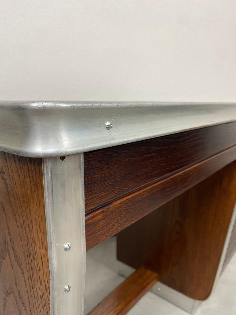 Small Functionalist Desk For Sale at 1stDibs