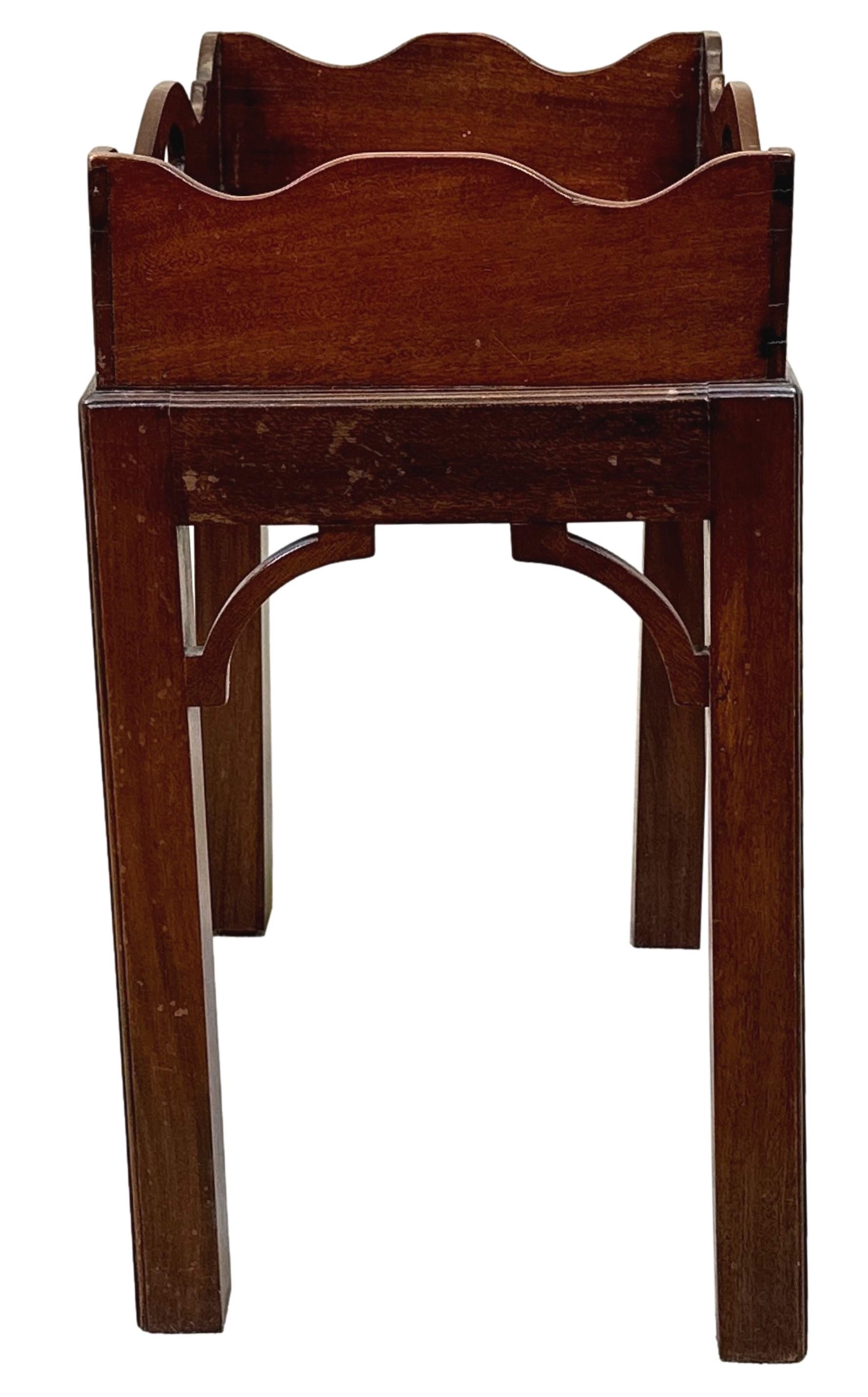 Small Georgian Mahogany Butlers Tray on Stand For Sale at 1stDibs