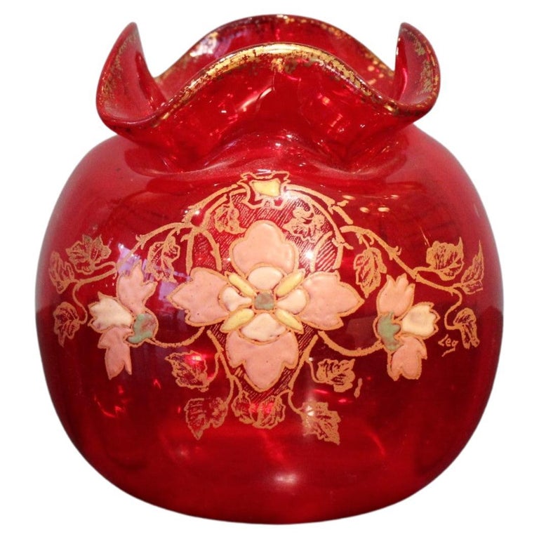 Small Glass Art Nouveau Vase For Sale at 1stDibs