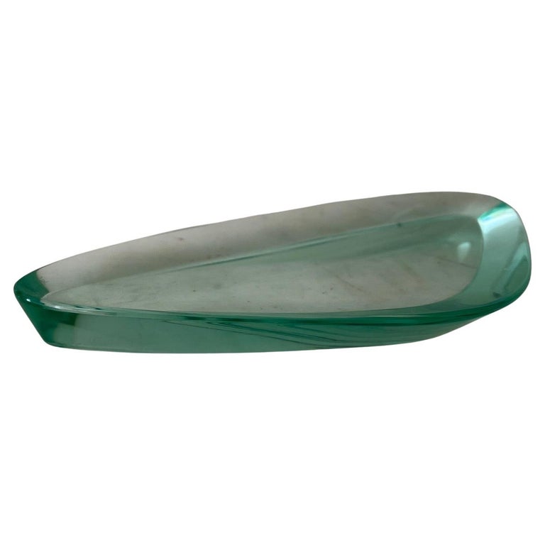 Small Glass Dish by Fontana Arte C.1960’s For Sale at 1stDibs